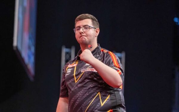 Players Championship: Bialecki bejubelt ersten Titel - dartn.de