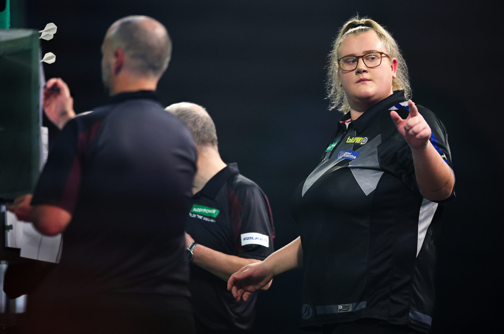 Women's Series: Grandiose Serie von Greaves hält an - dartn.de
